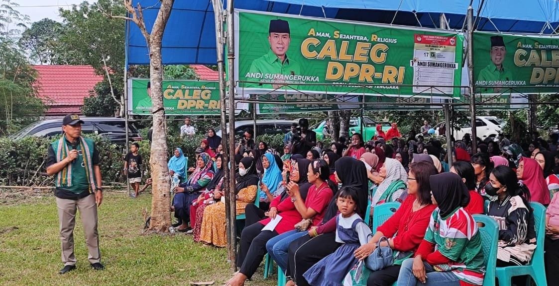 ASR Janji Pemerataan Daerah saat Kunjungi Warga Ranometo, Konsel